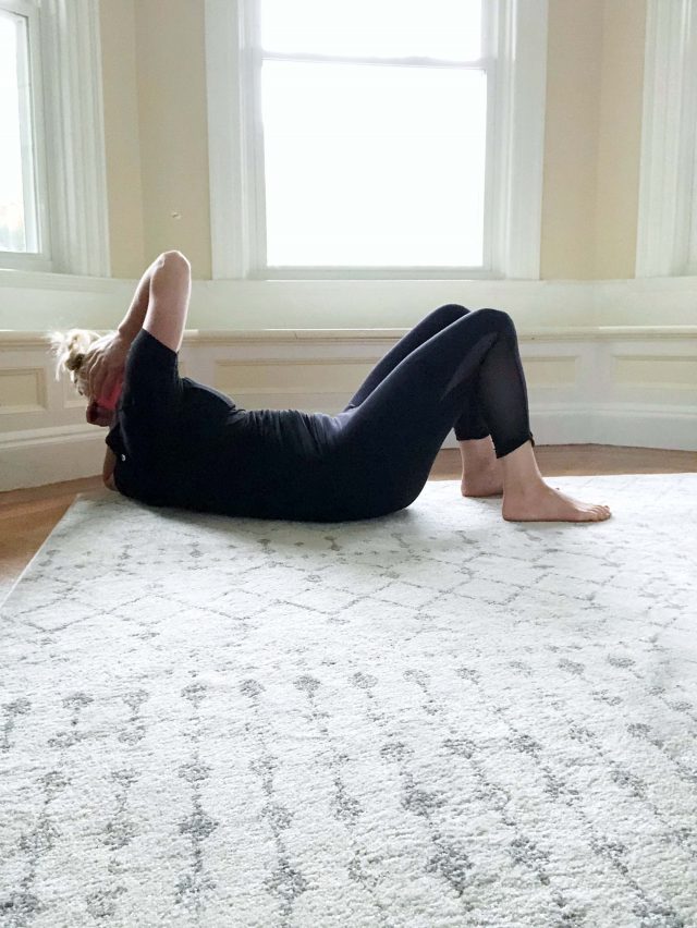 30-Second Exercises Moms Can Do Anywhere - Team Cartwright